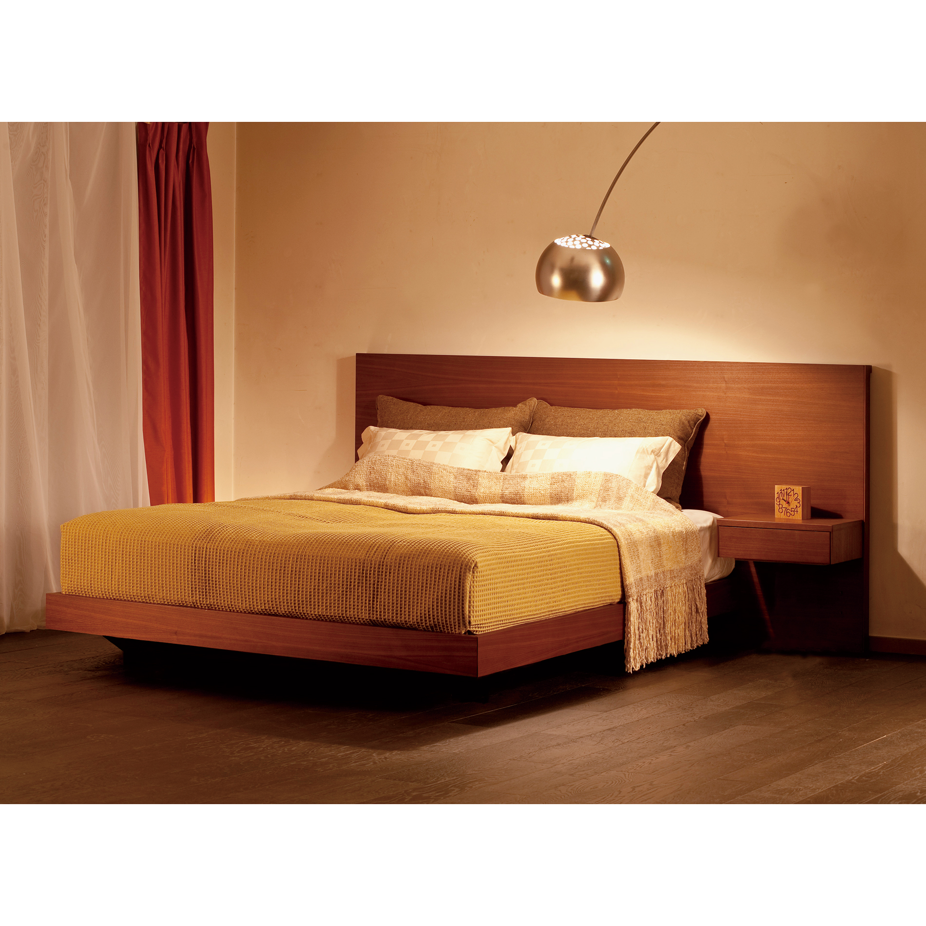 bm (22) | Series | CONDE HOUSE