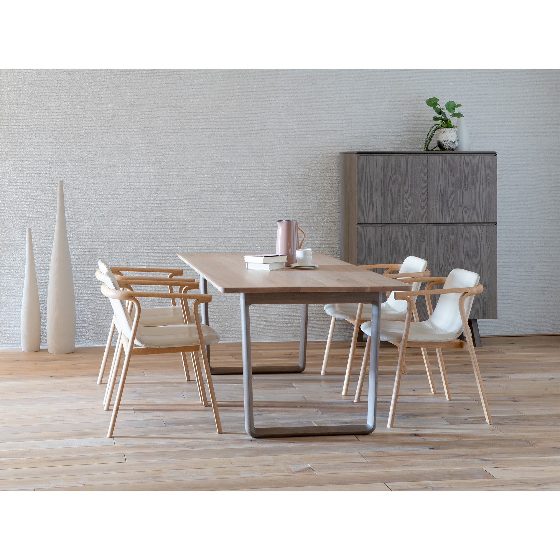 SL TABLE | Series | CONDE HOUSE