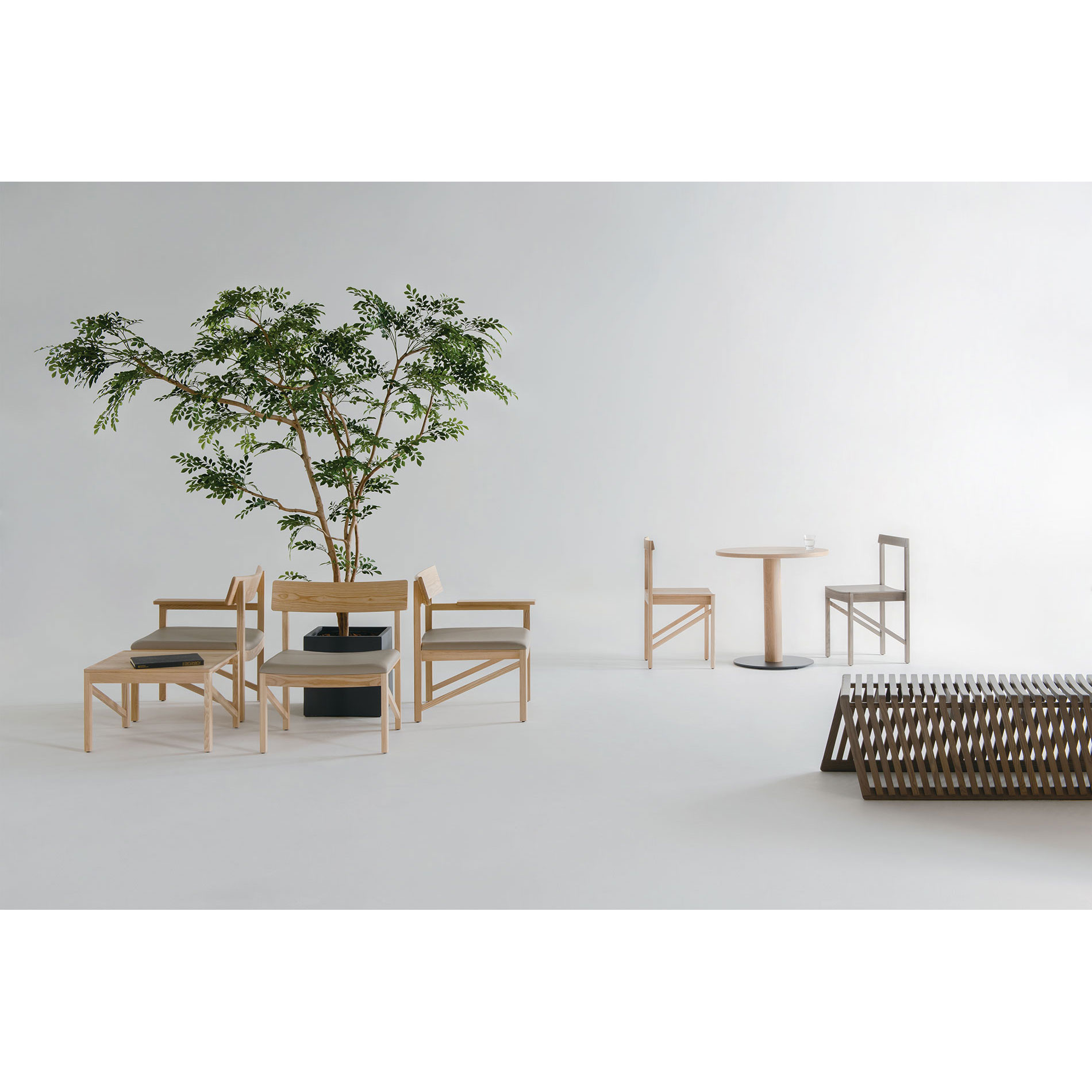 NAKKA Bench Tray Table | CONDE HOUSE