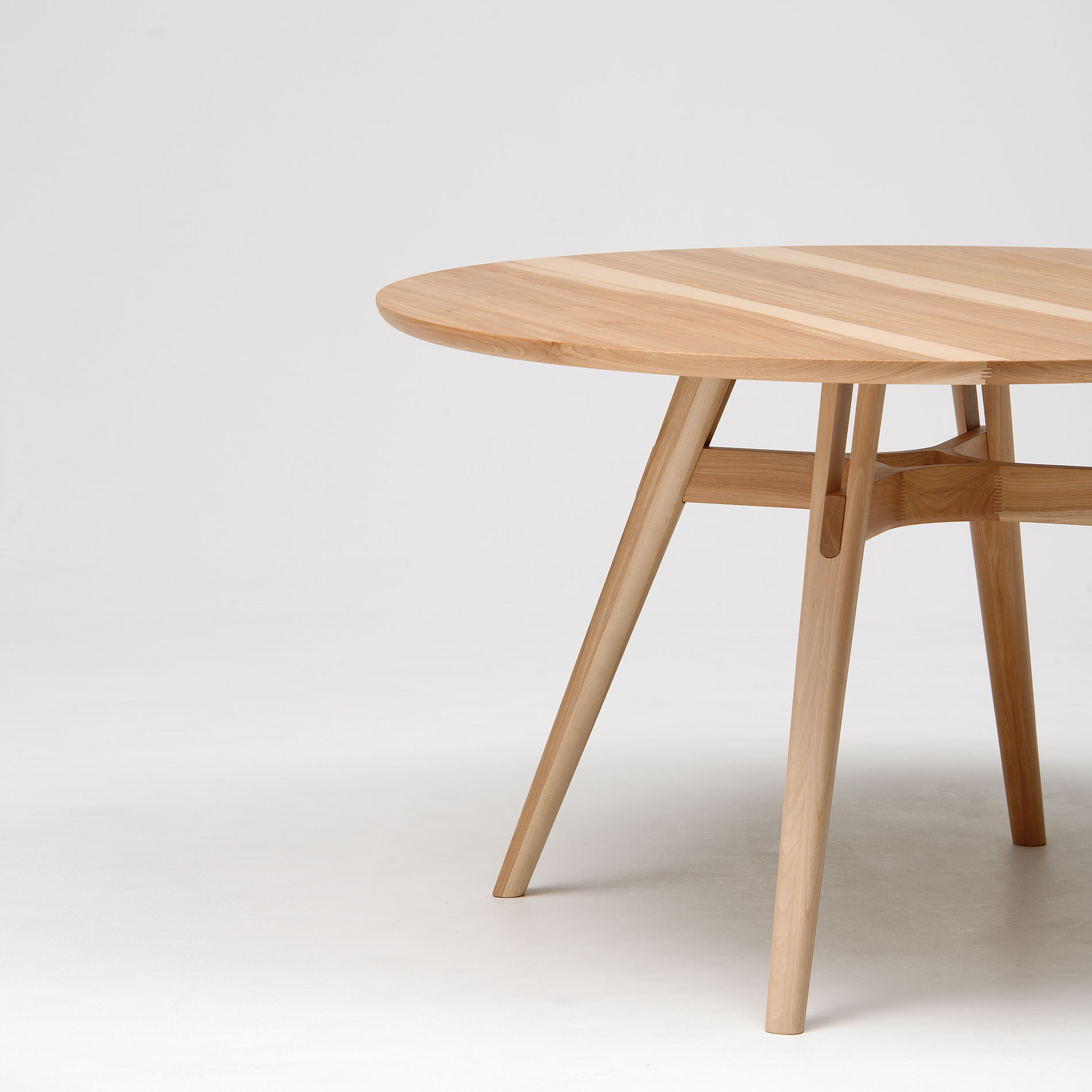 YON Dining Round Table | CONDE HOUSE