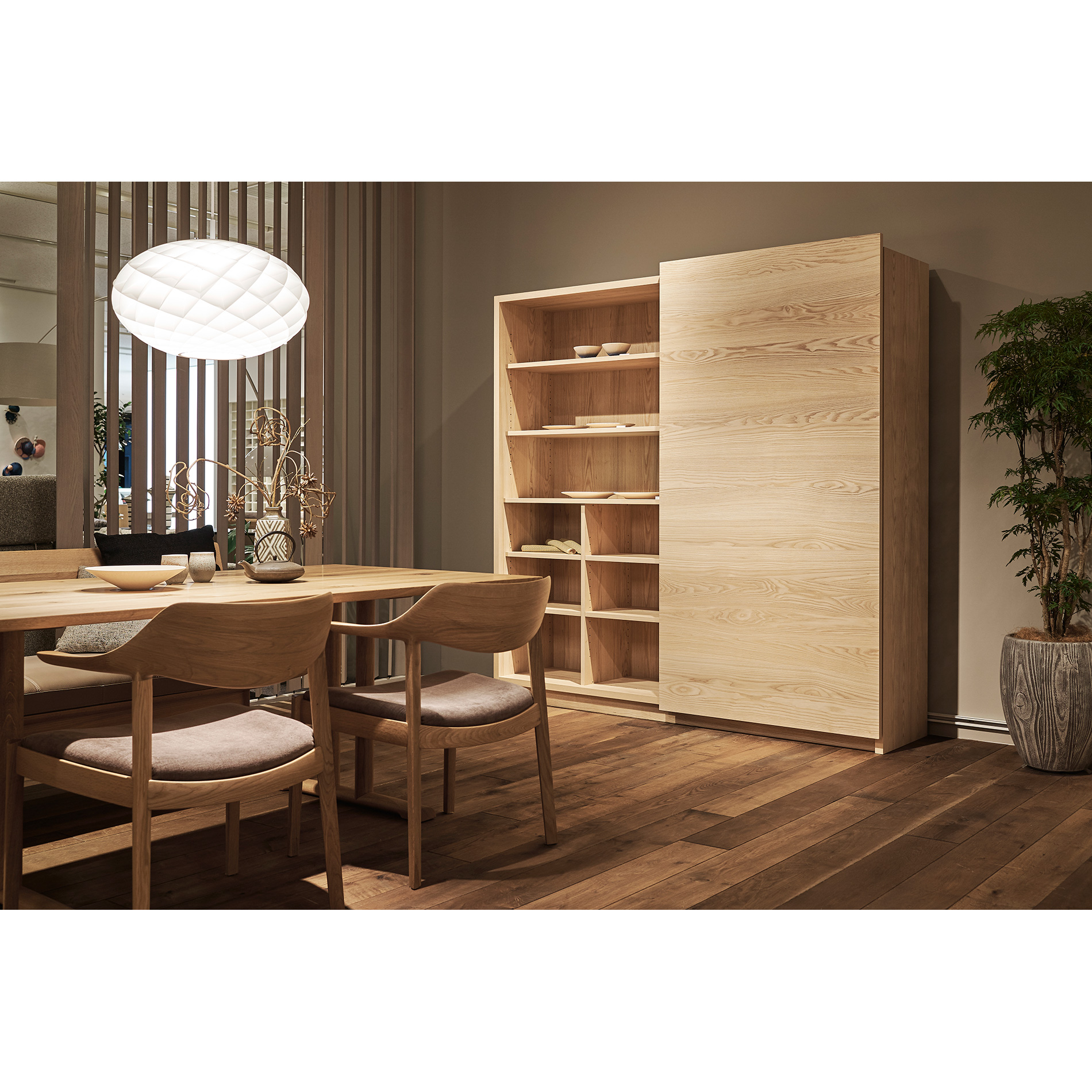 A+ | Series | CONDE HOUSE